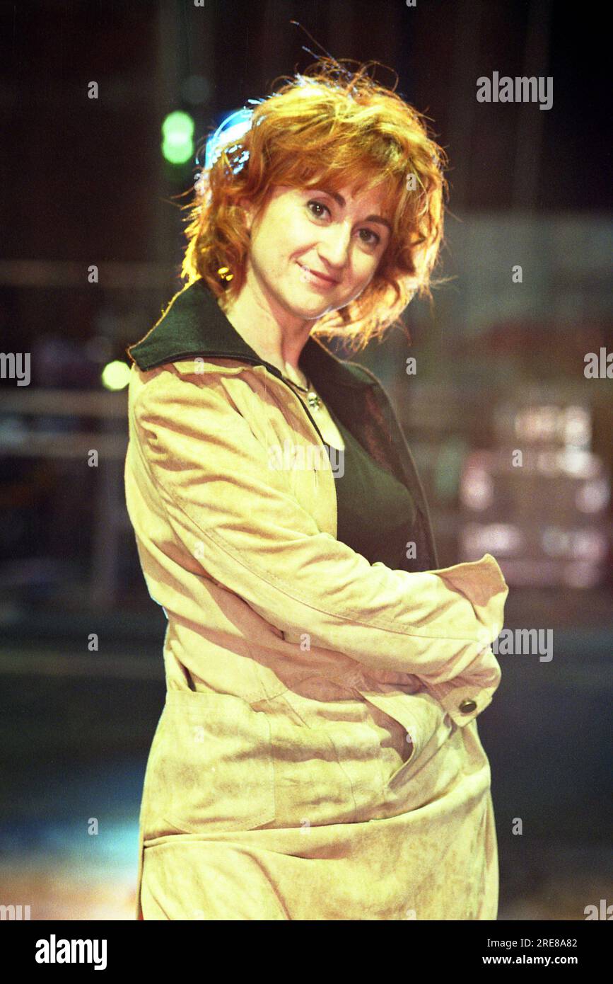 Television actress hi-res stock photography and images - Alamy