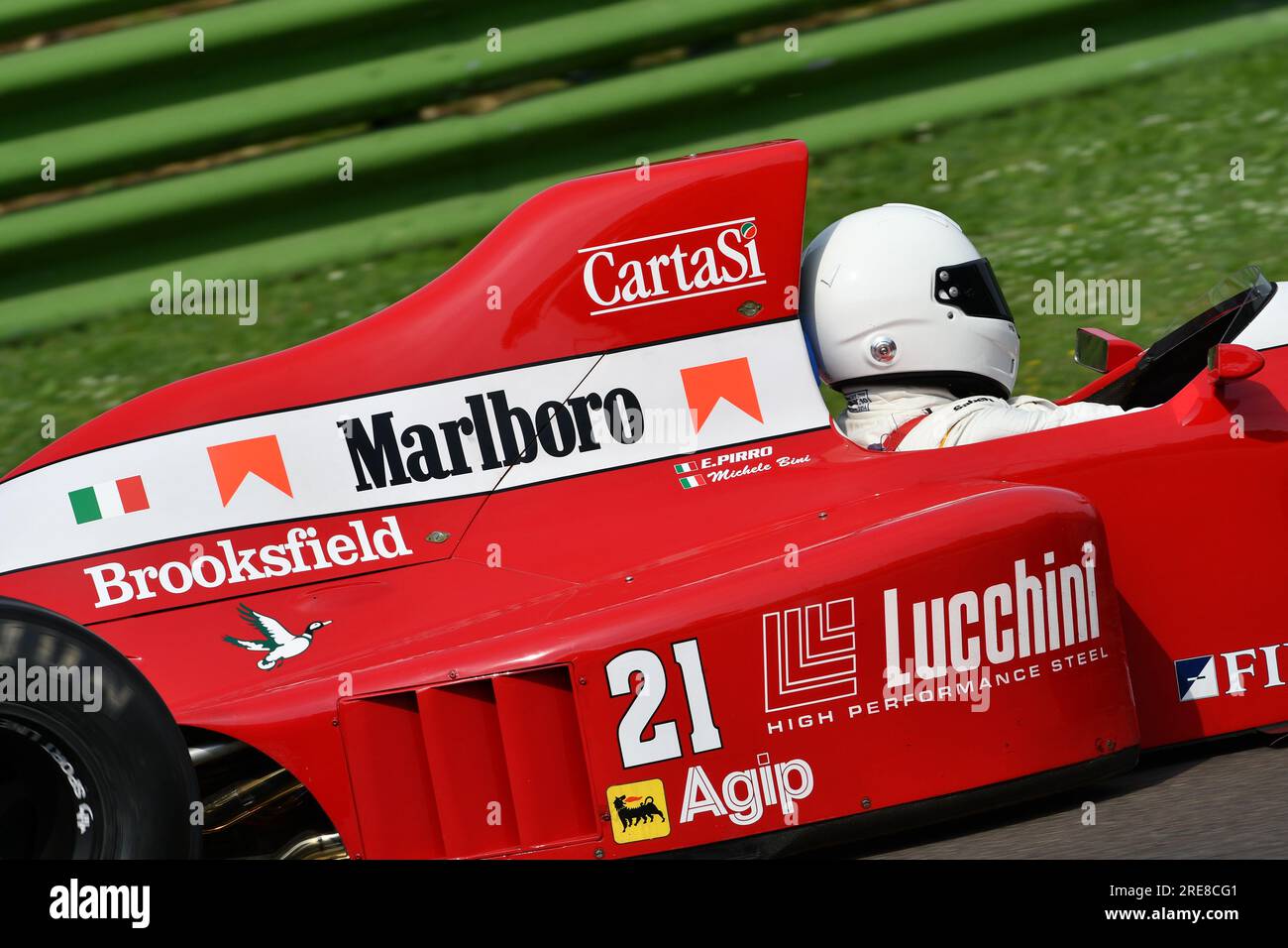 Marlboro racing logo hi-res stock photography and images - Alamy