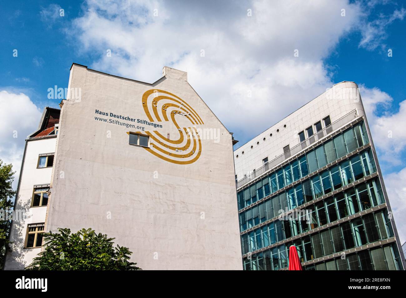 House of german foundations hi-res stock photography and images - Alamy