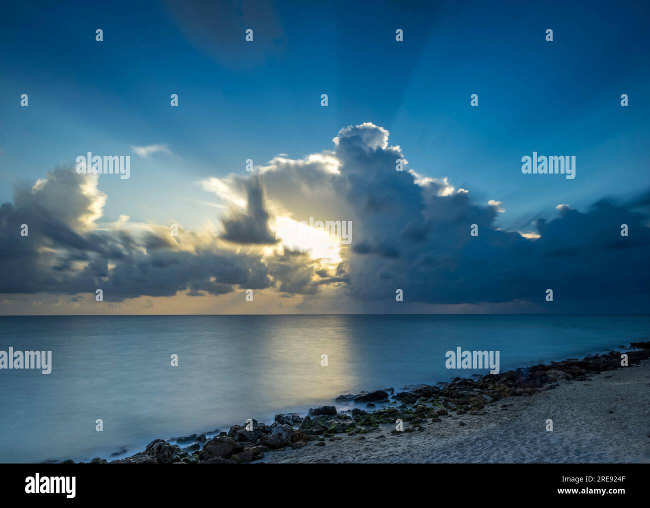 Late afternoon clouds over the Gulf of Mexico from Caspersen Beach in ...