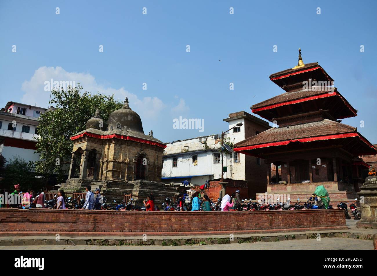 Kotilingeshwara Temple Kolar or Lord Shiva shrine and Bhuvaneshwor ...