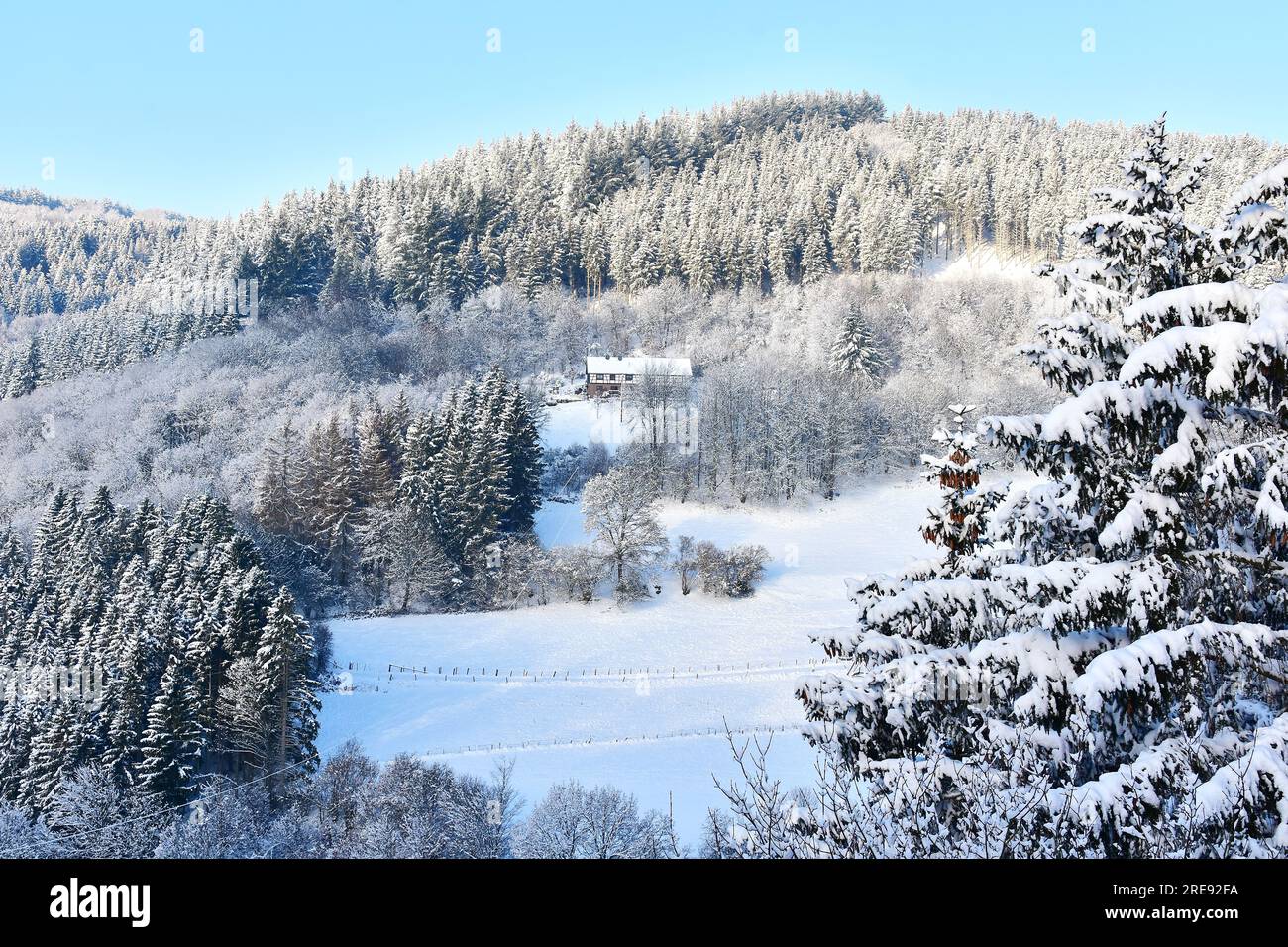 Winterland hi-res stock photography and images - Alamy