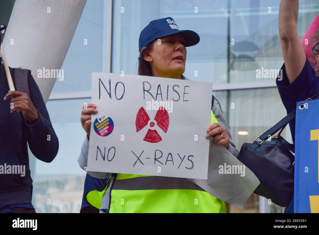 University college hospital radiographers hi-res stock photography and ...