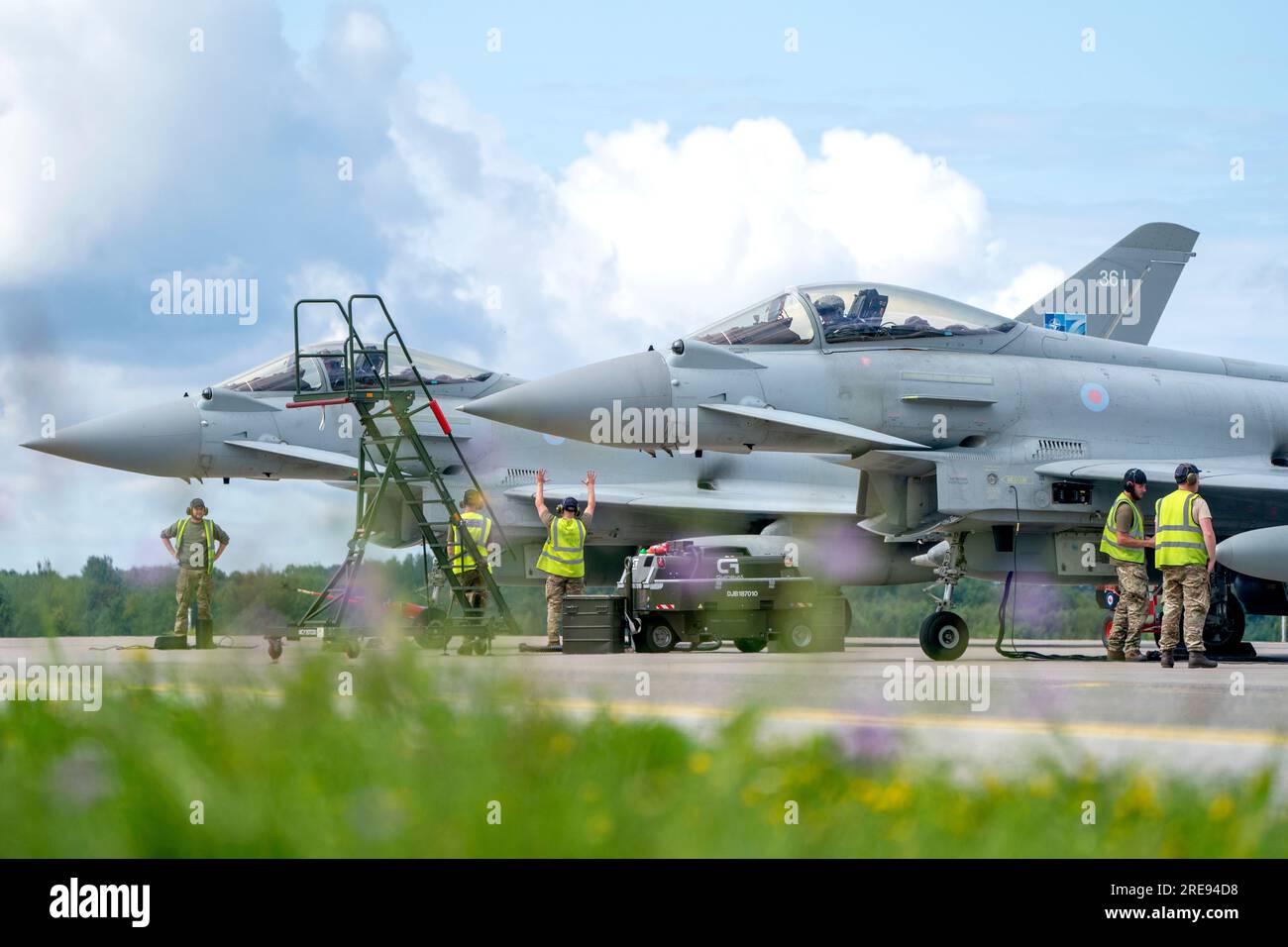 Apron defence hi-res stock photography and images - Alamy