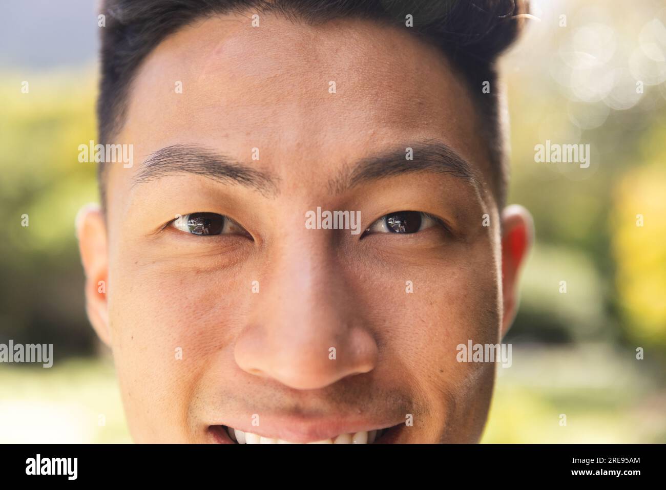 Close up smiling asian beautiful hi-res stock photography and images ...