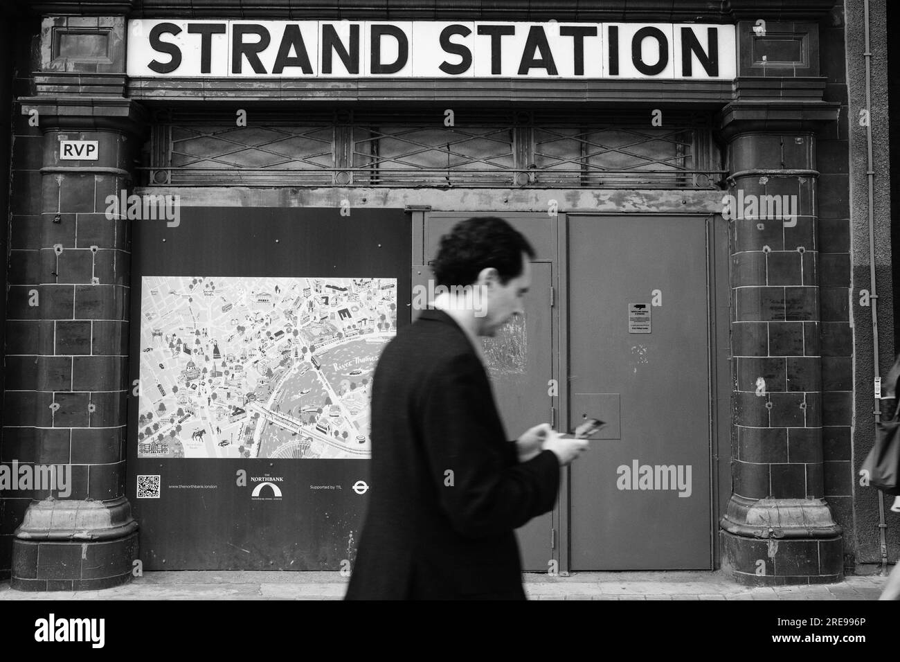 Strand station Black and White Stock Photos & Images - Alamy