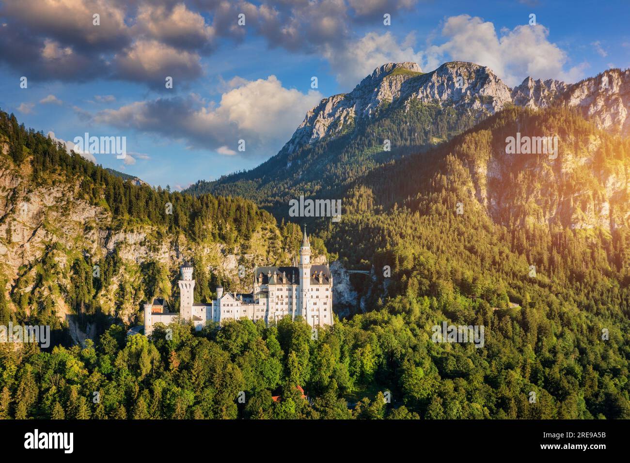 Famous Neuschwanstein Castle with scenic mountain landscape near Fussen ...