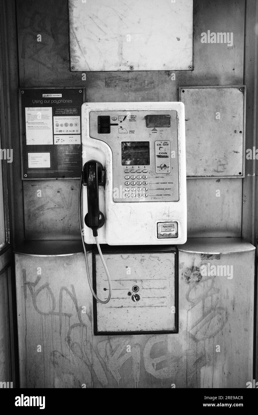 London telephone box black white Black and White Stock Photos & Images ...