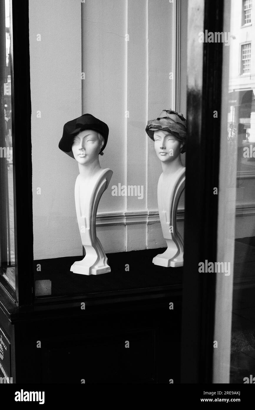 London hat shop Black and White Stock Photos & Images - Alamy
