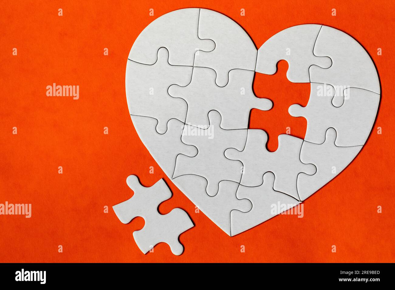 Heart object made of puzzle pieces. Make complete heart. Jigsaw puzzle ...