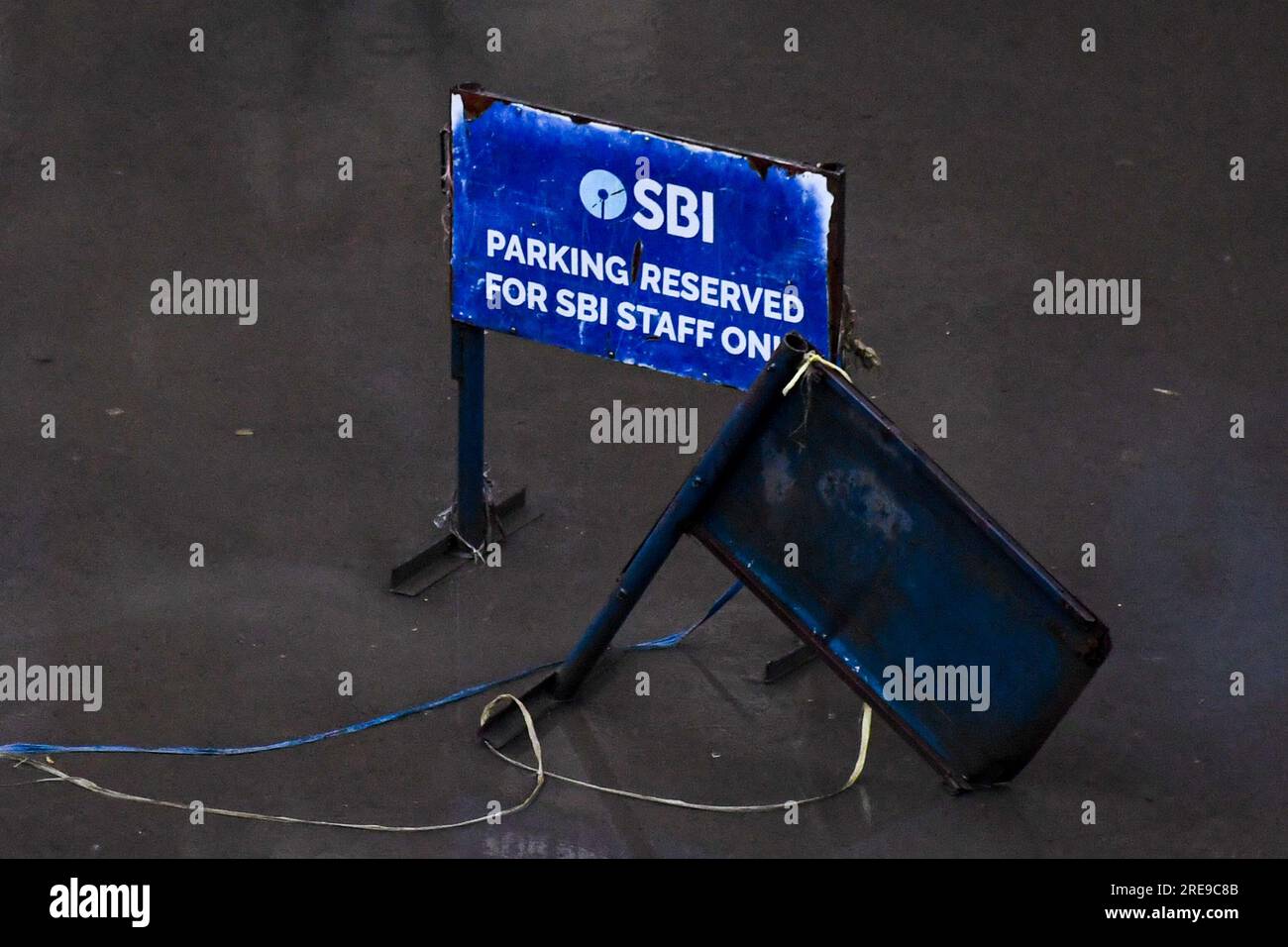 Sbi parking sign hi-res stock photography and images - Alamy