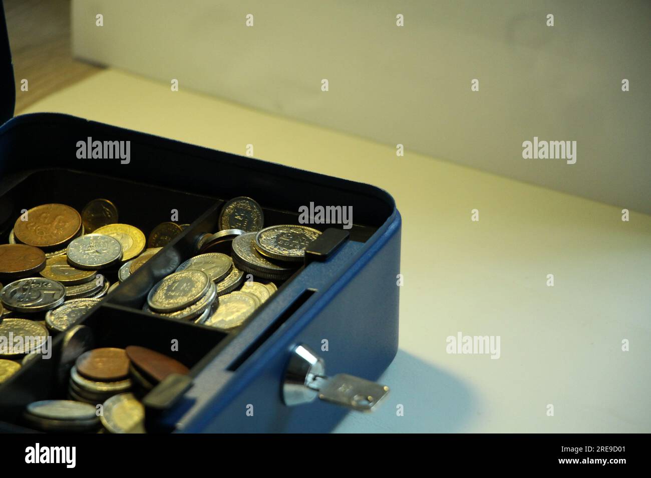 Monaie Money inflation euro dollar franc Stock Photo - Alamy