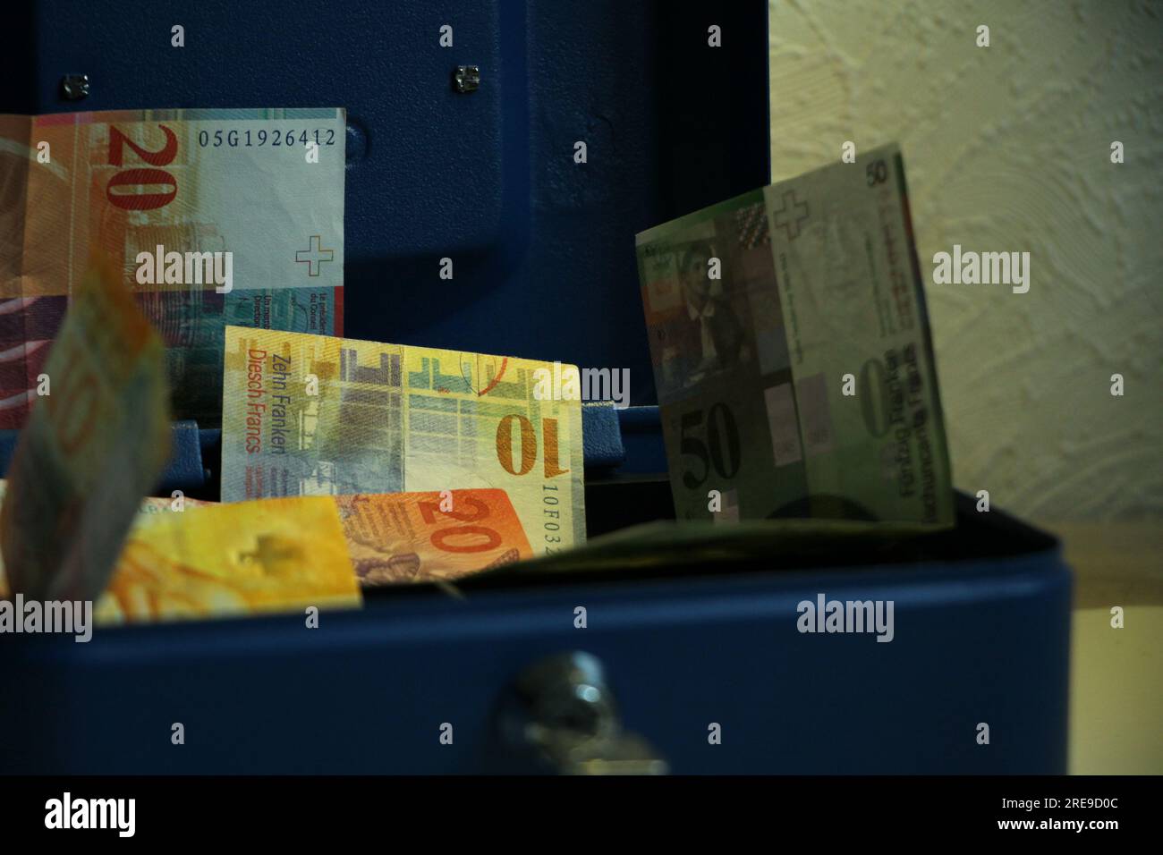 Monaie Money inflation euro dollar franc Stock Photo - Alamy