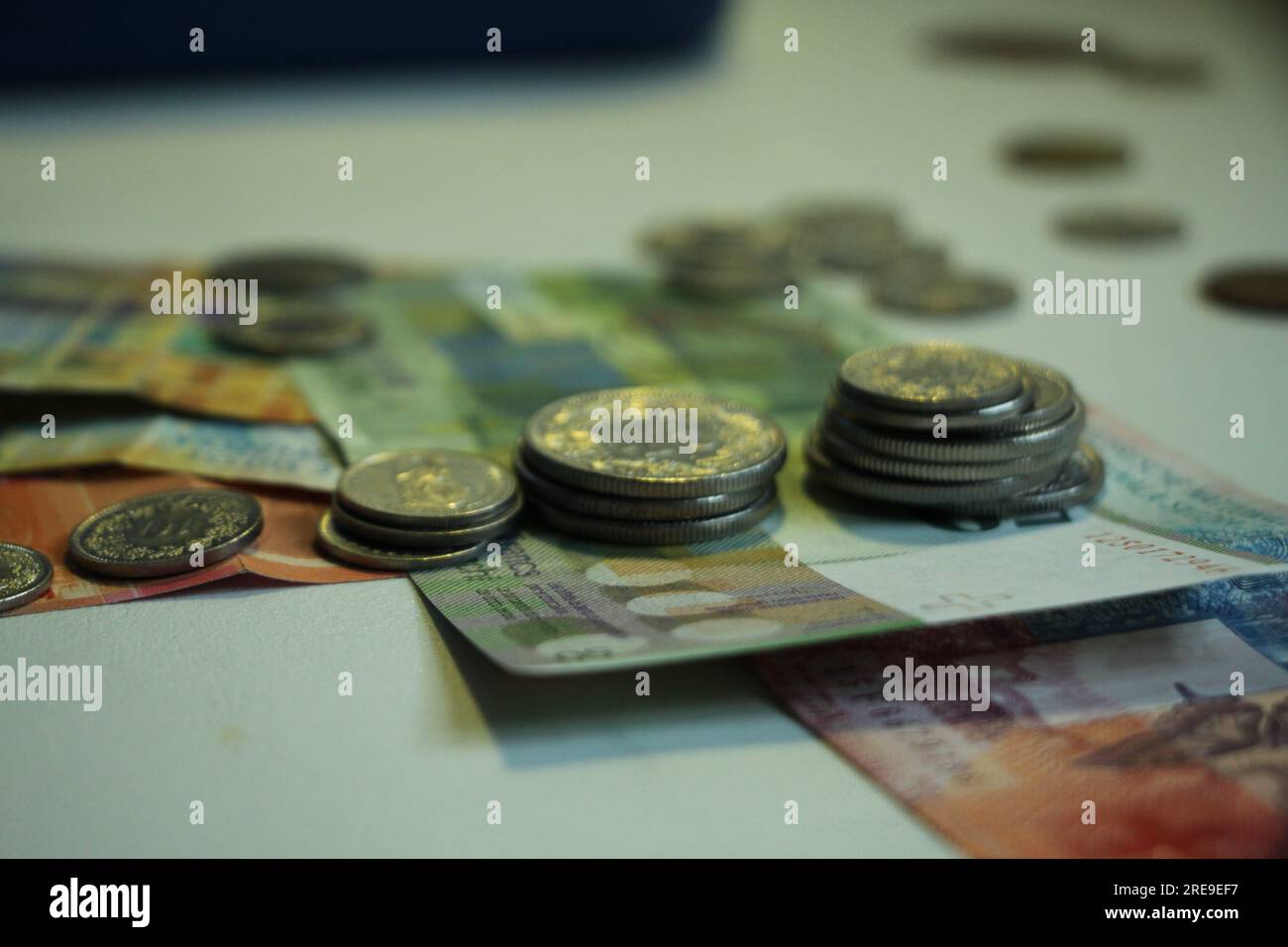 Monaie Money inflation euro dollar franc Stock Photo - Alamy