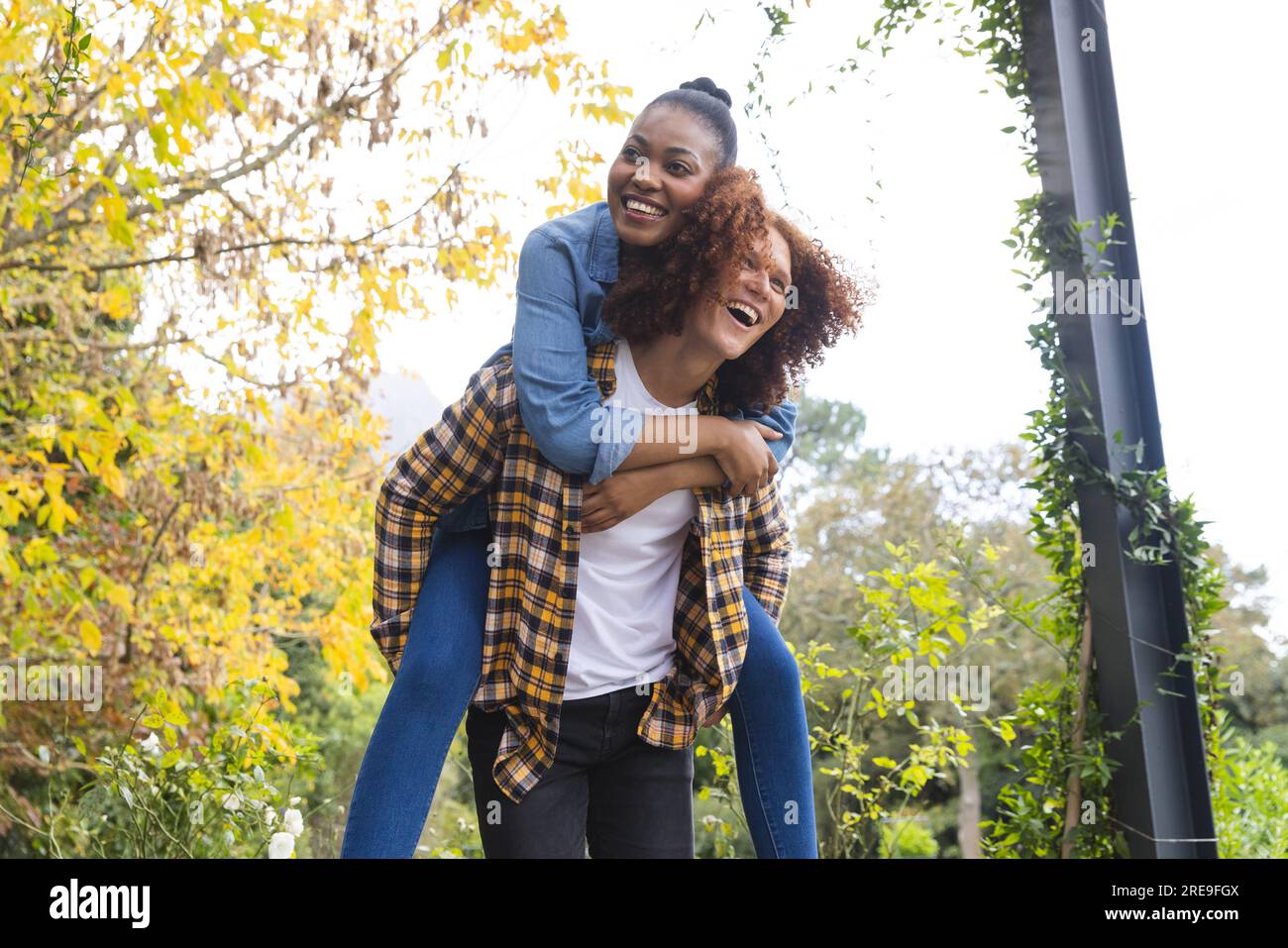 Diverse people having fun hi-res stock photography and images - Alamy