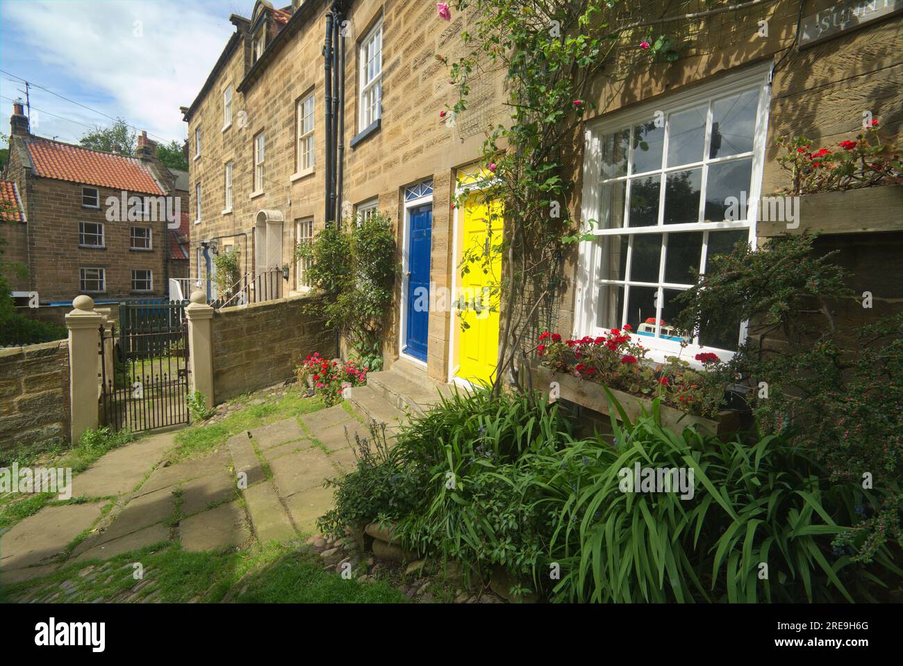 Robin Hood's Bay, Back street colourful doors detail, Sunny Place ...