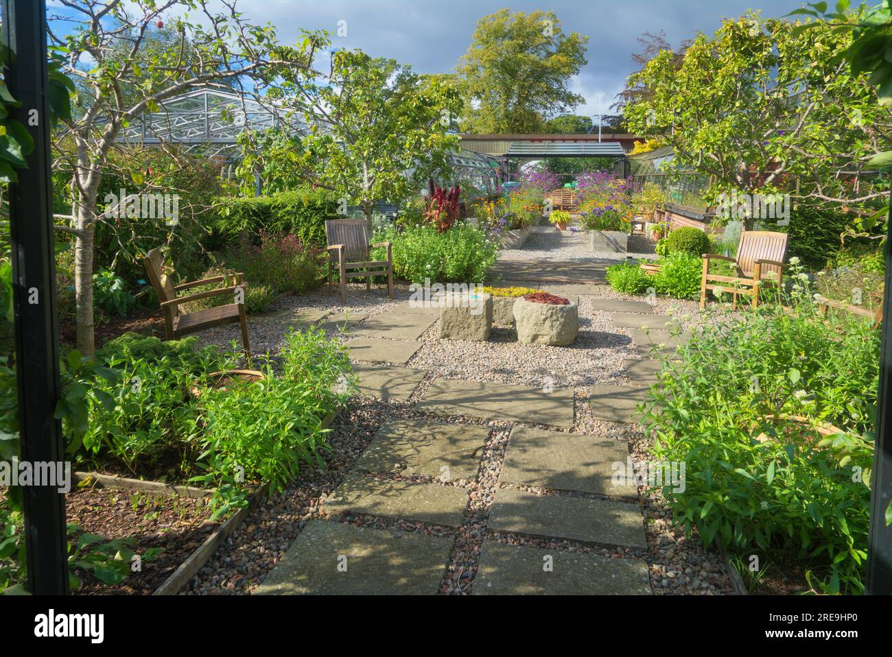 Inverness Botanic Gardens lie close to the River Ness on the west bank ...