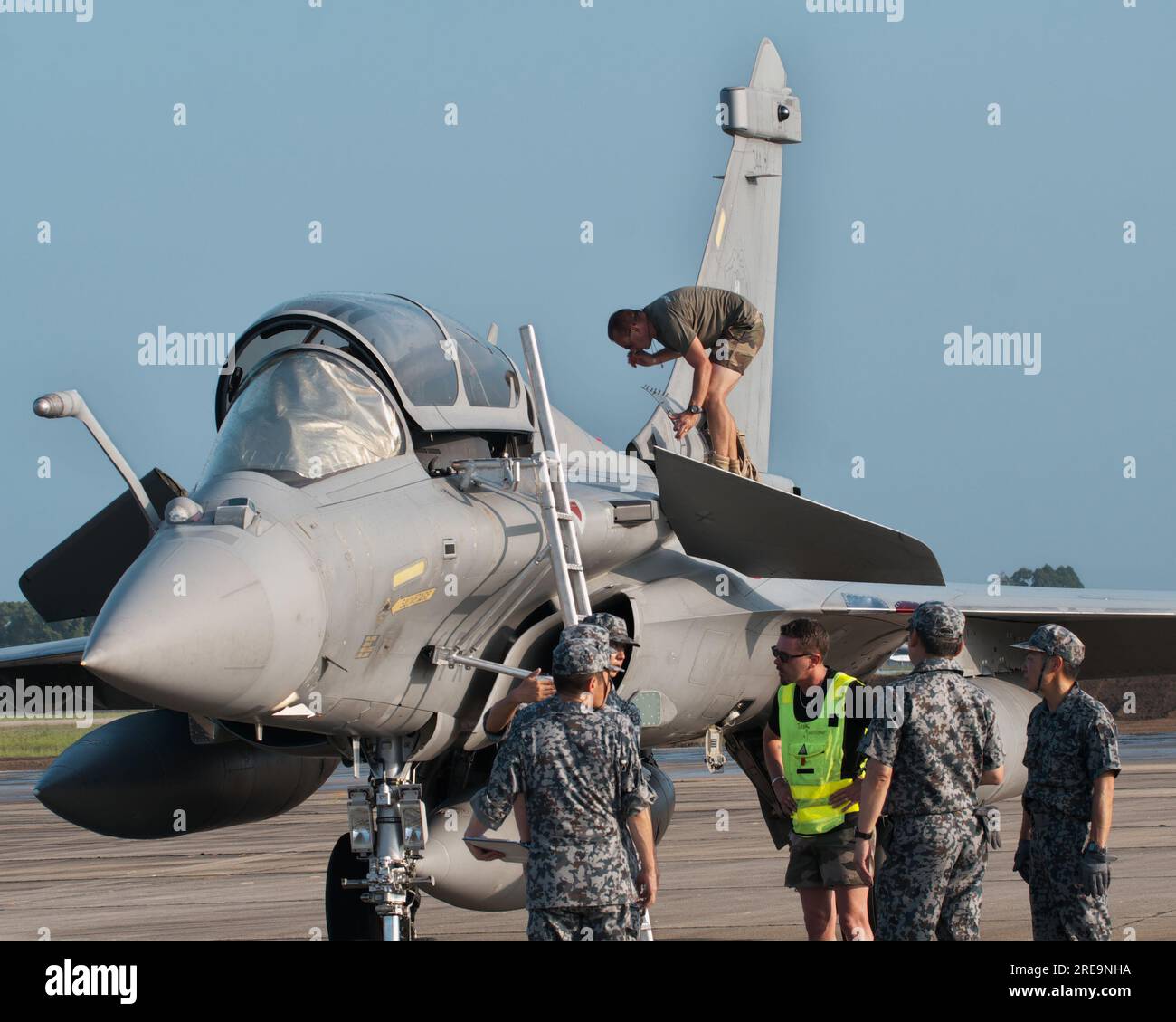 Shintomi, Japan. 26th July, 2023. Member of French Air and Space Force and Japan Air Self ...