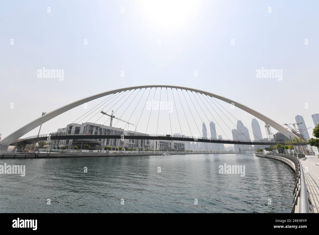 Safa bridge hi-res stock photography and images - Alamy