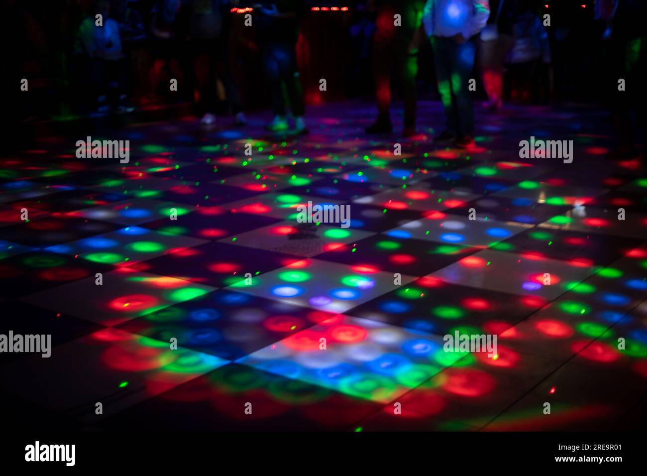 Dance and projection hi-res stock photography and images - Alamy
