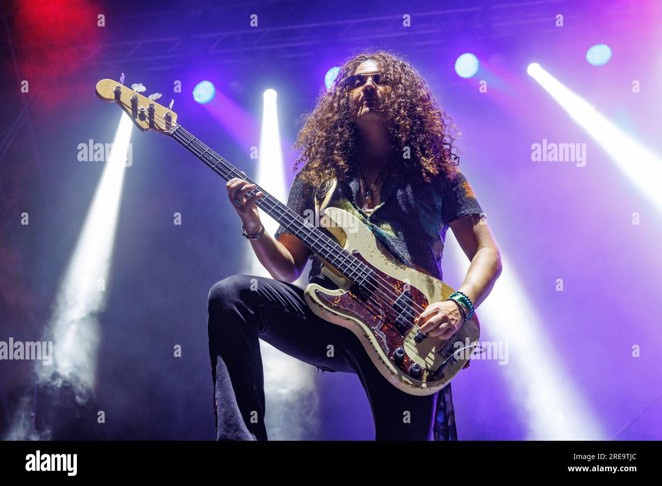 Dirty honey concert hi-res stock photography and images - Alamy