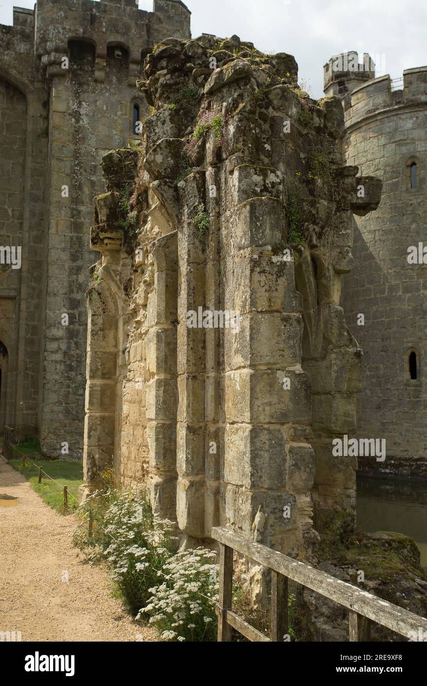 Eroded castle hi-res stock photography and images - Alamy