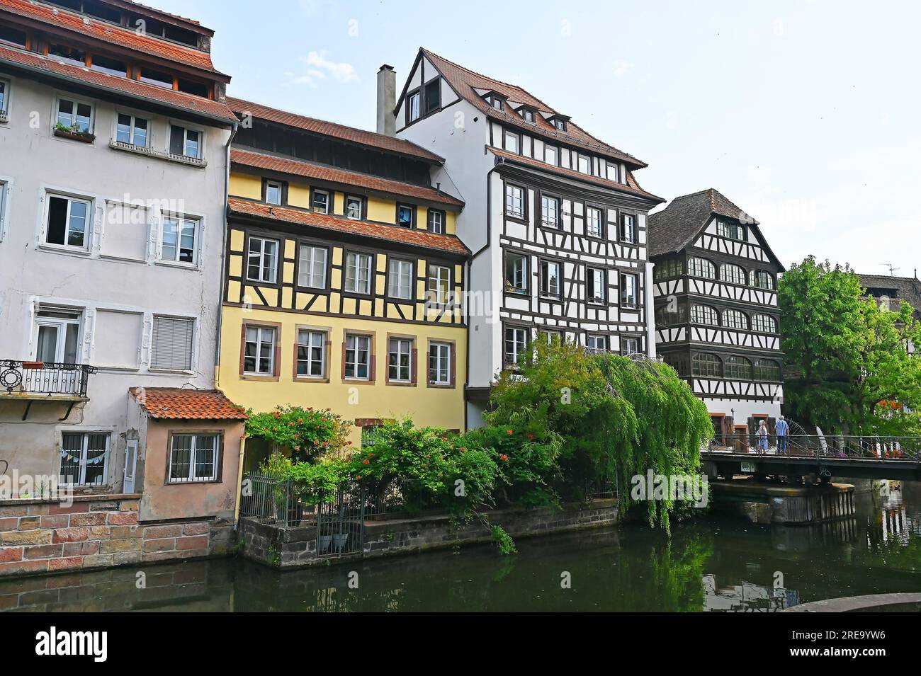 The architecture of various buildings and cathedrals along the river ...
