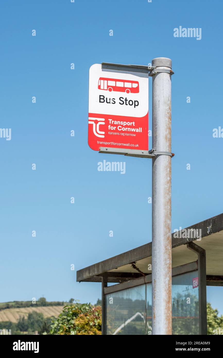 Lostwithiel bus stop sign hi-res stock photography and images - Alamy