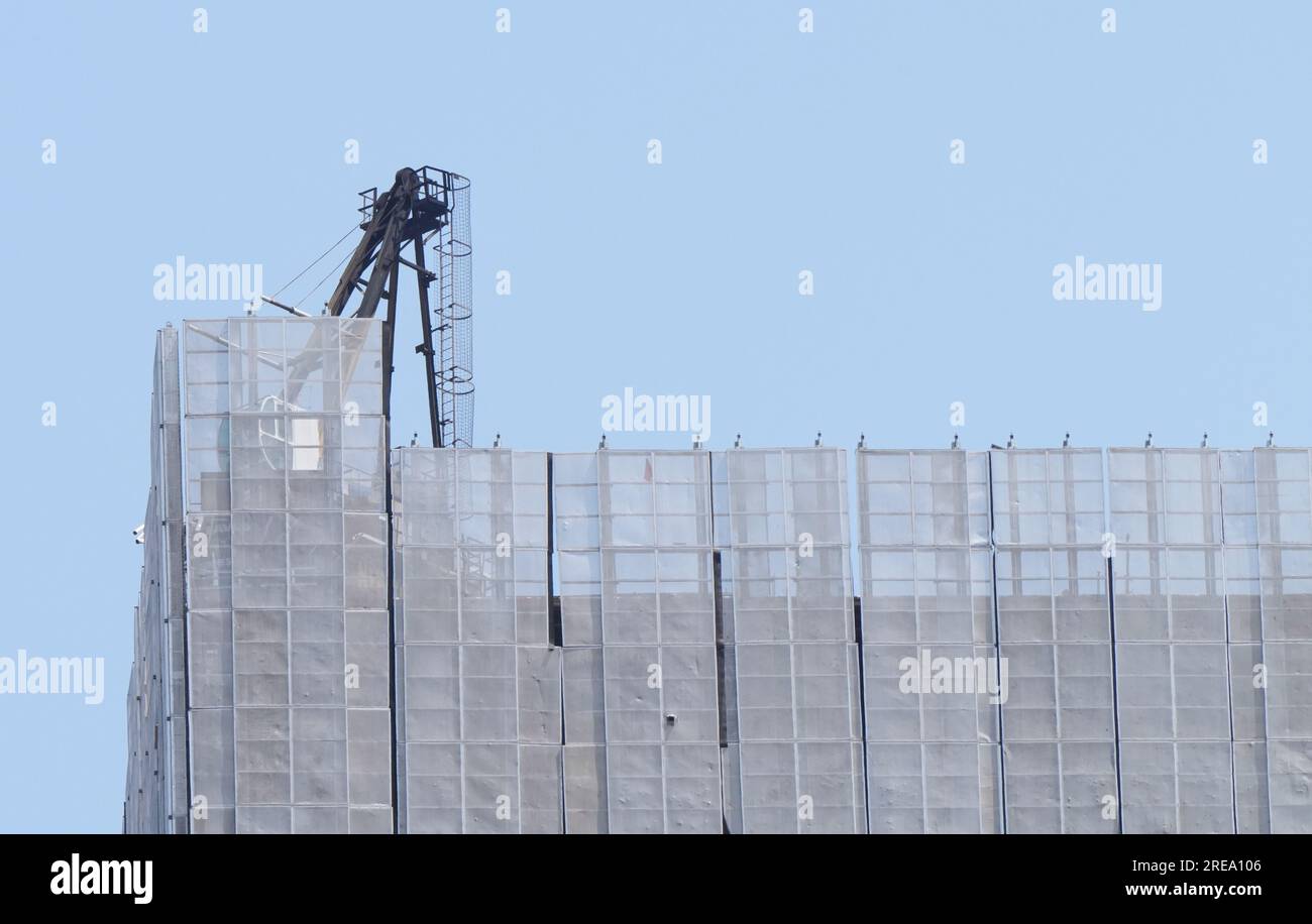 Crane collapse debris on street hi-res stock photography and images - Alamy