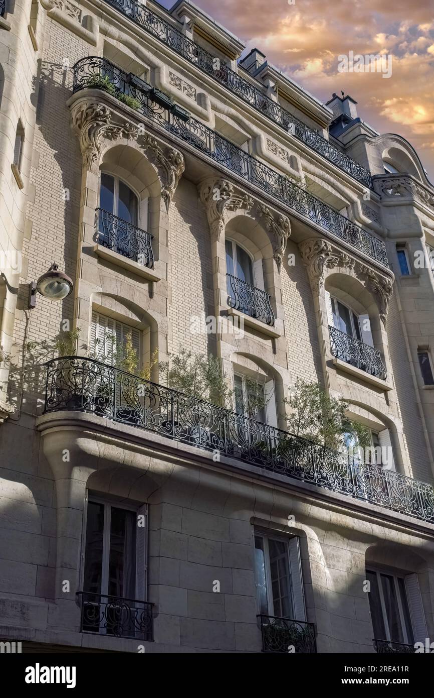 Paris, beautiful building rue du Rocher, in the 8e arrondissement, a ...