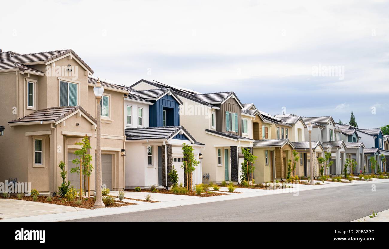 Row of Single family Homes in California Stock Photo - Alamy