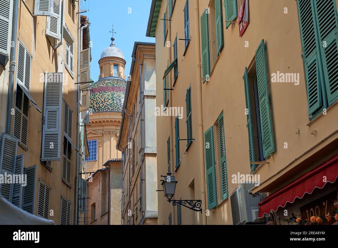 Narrow street in the old town in Nice France Stock Photo - Alamy