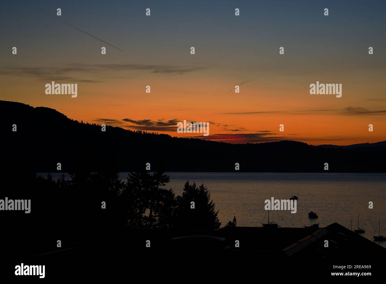 Civil twilight golden hour hi-res stock photography and images - Alamy