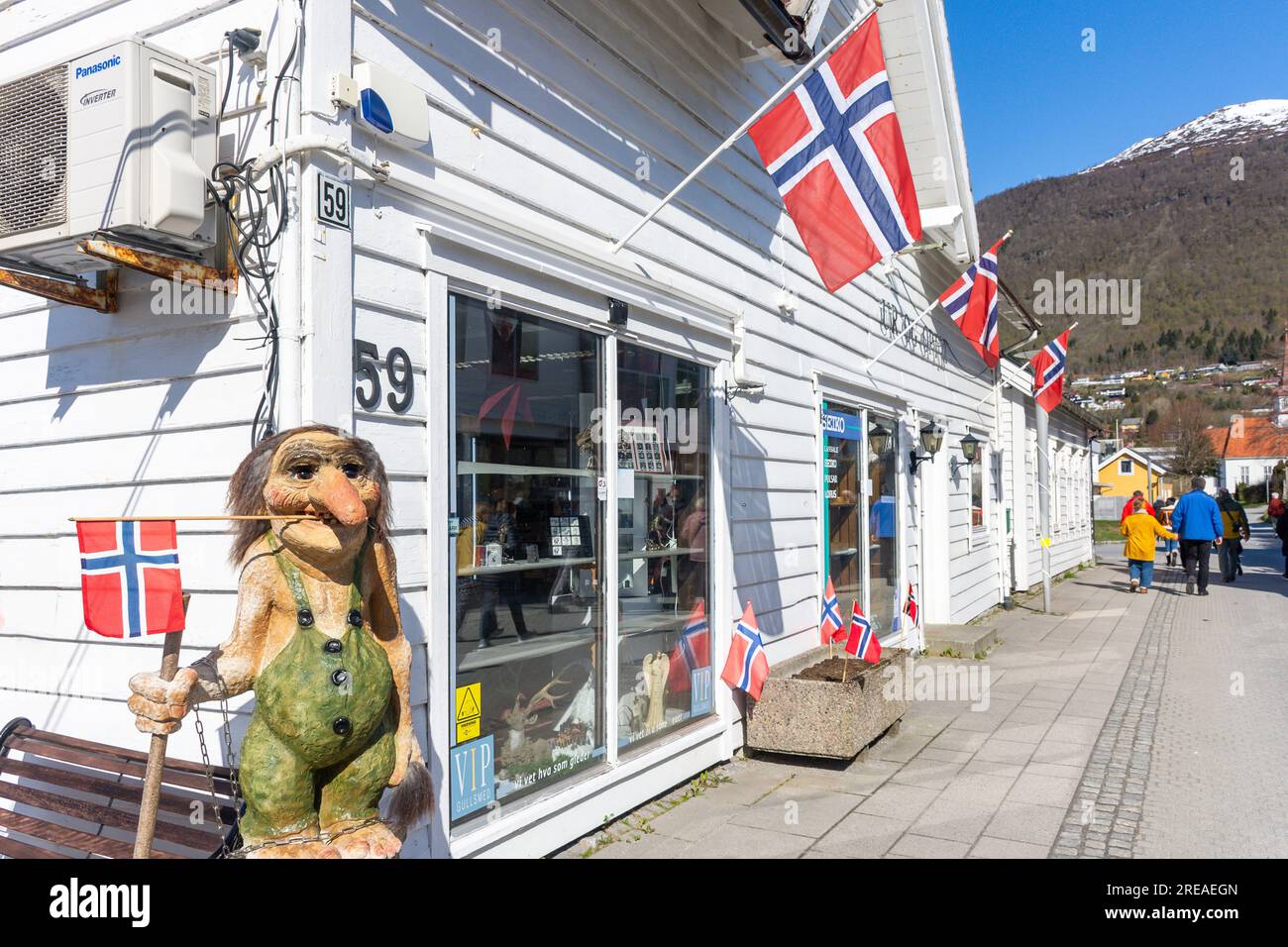 Tourist shop in 19th century wooden building in town centre, Eidsgata ...