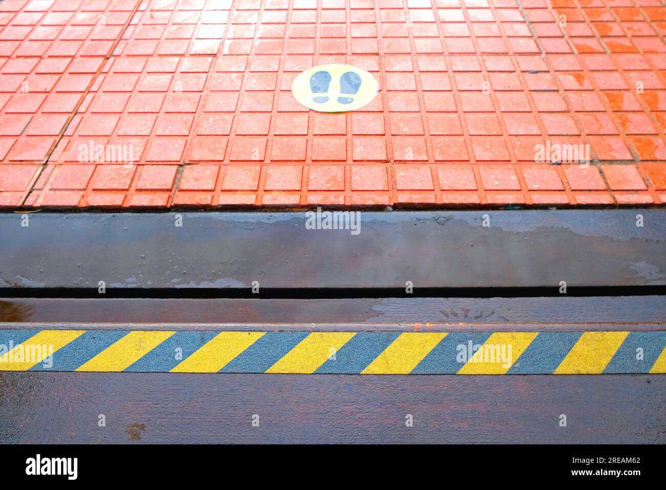 Safety floor markings hi-res stock photography and images - Alamy
