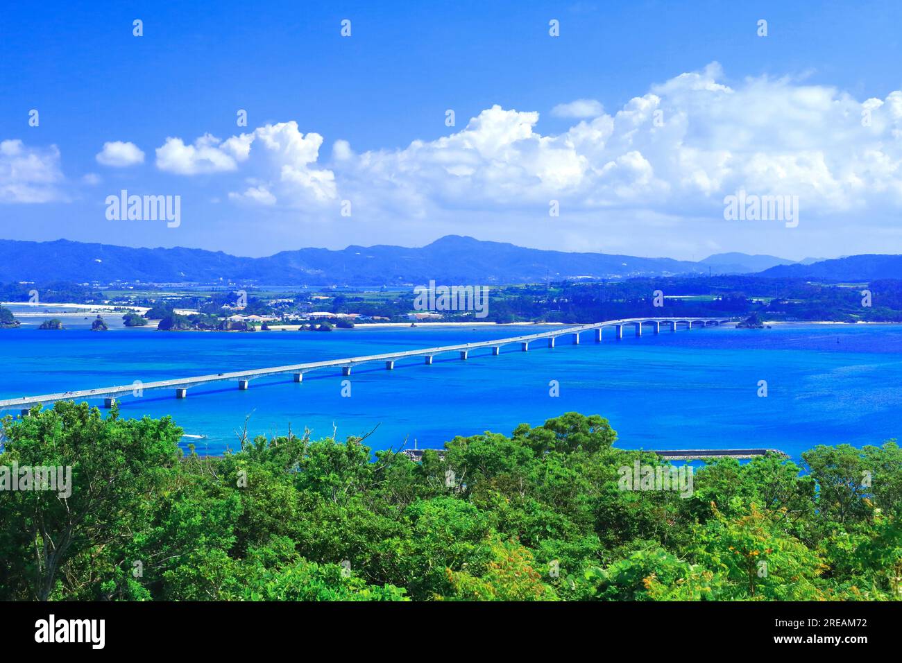 Okinawa beach kouri bridge hi-res stock photography and images - Alamy