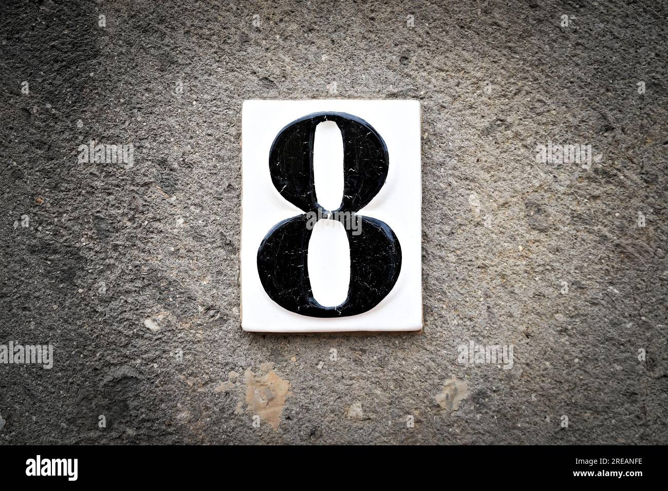 Number 8, eight, black on white, with vignette Stock Photo - Alamy