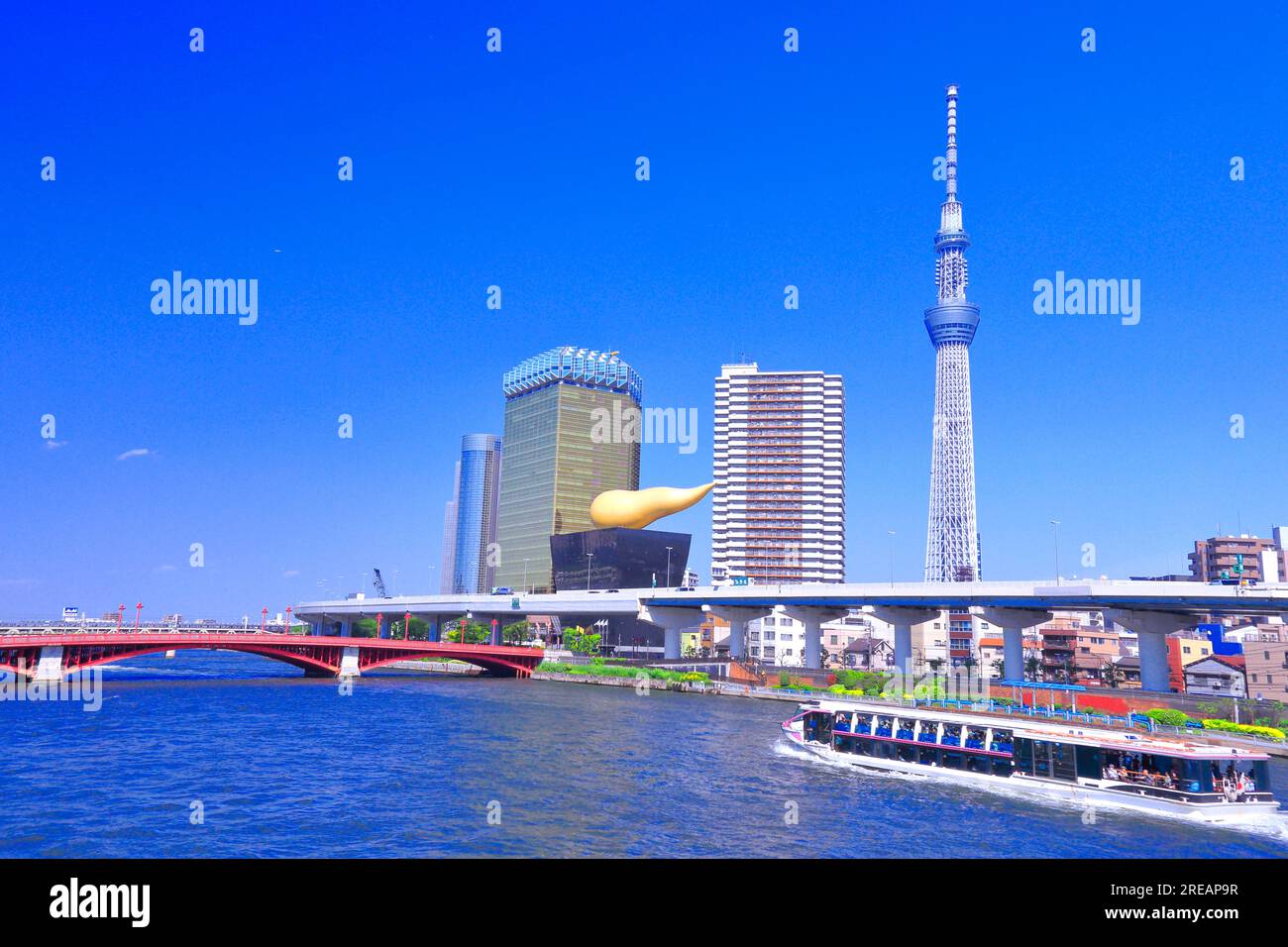 Sumida river cruise hi-res stock photography and images - Alamy