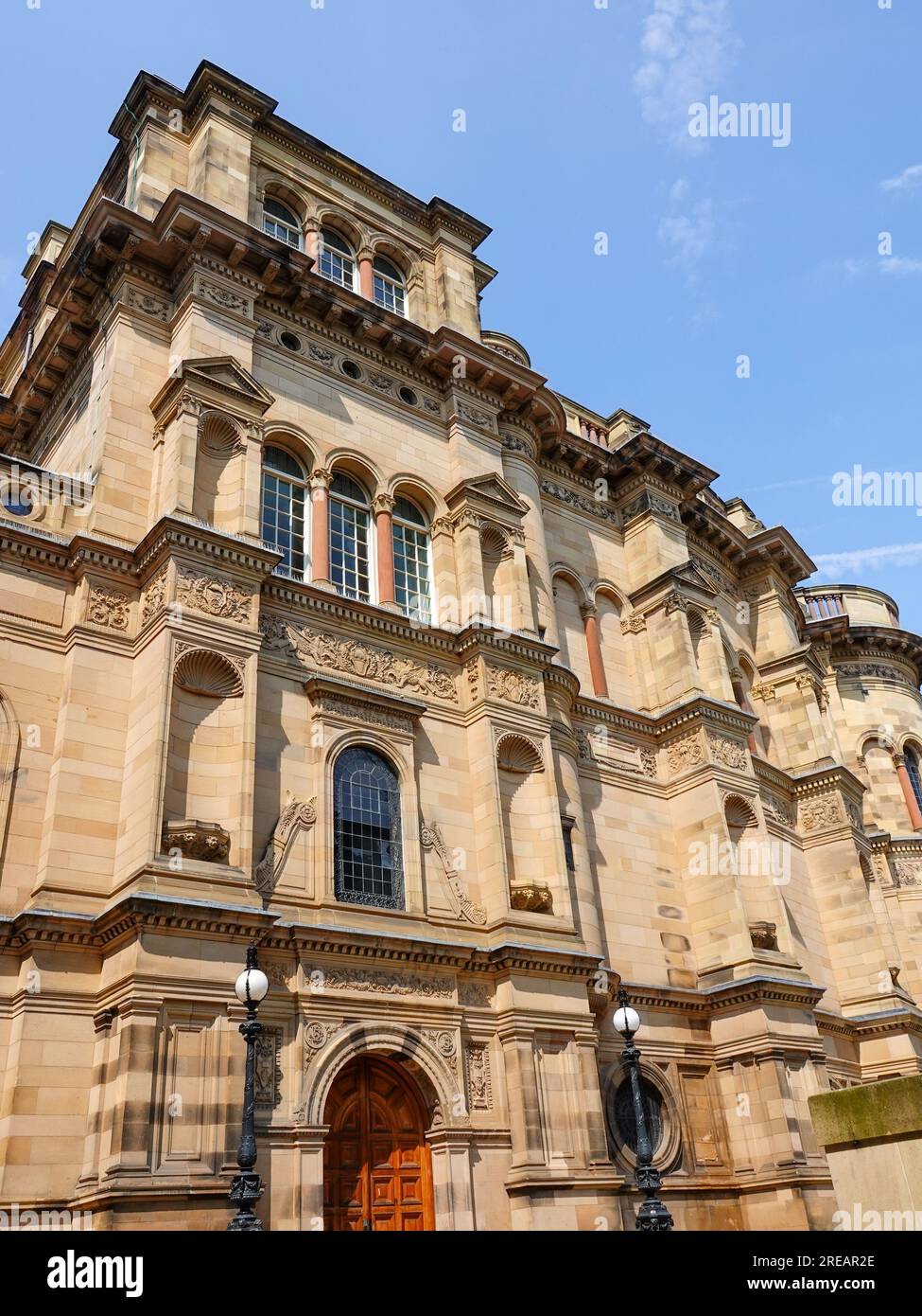 Facade of McEwan Hall, home of The University of Edinburgh graduation ...