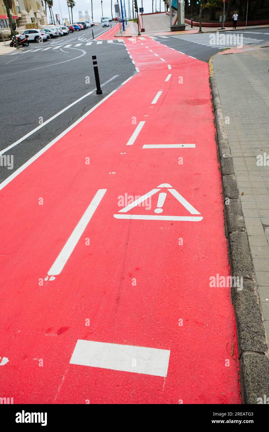 Biking lanes in the city clearly marked with symbols in stencil Stock ...