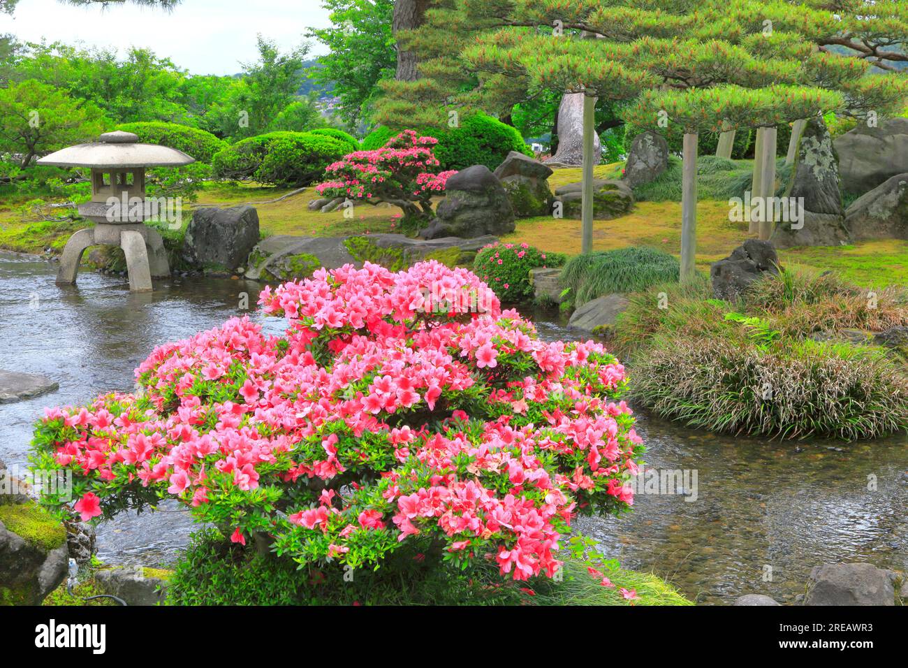 Tsukiyama garden hi-res stock photography and images - Alamy