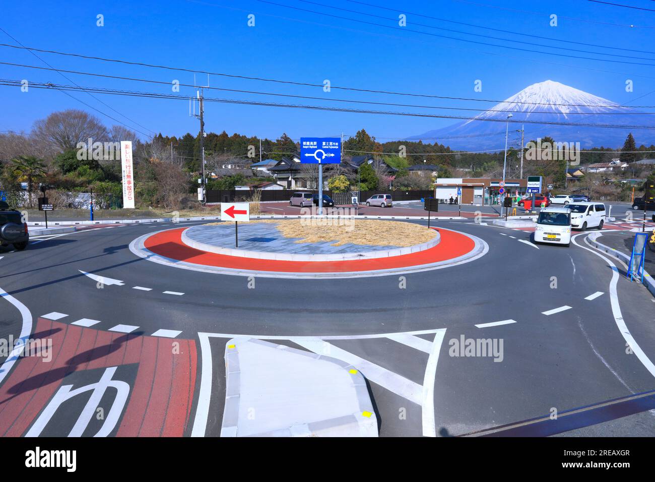 Rotary intersection hi-res stock photography and images - Alamy