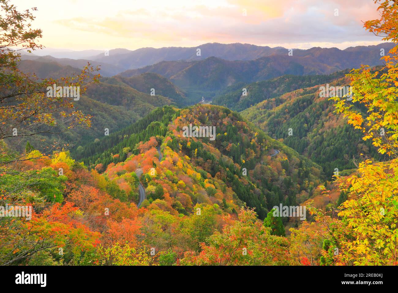 Onyu Pass in Autumn Stock Photo - Alamy