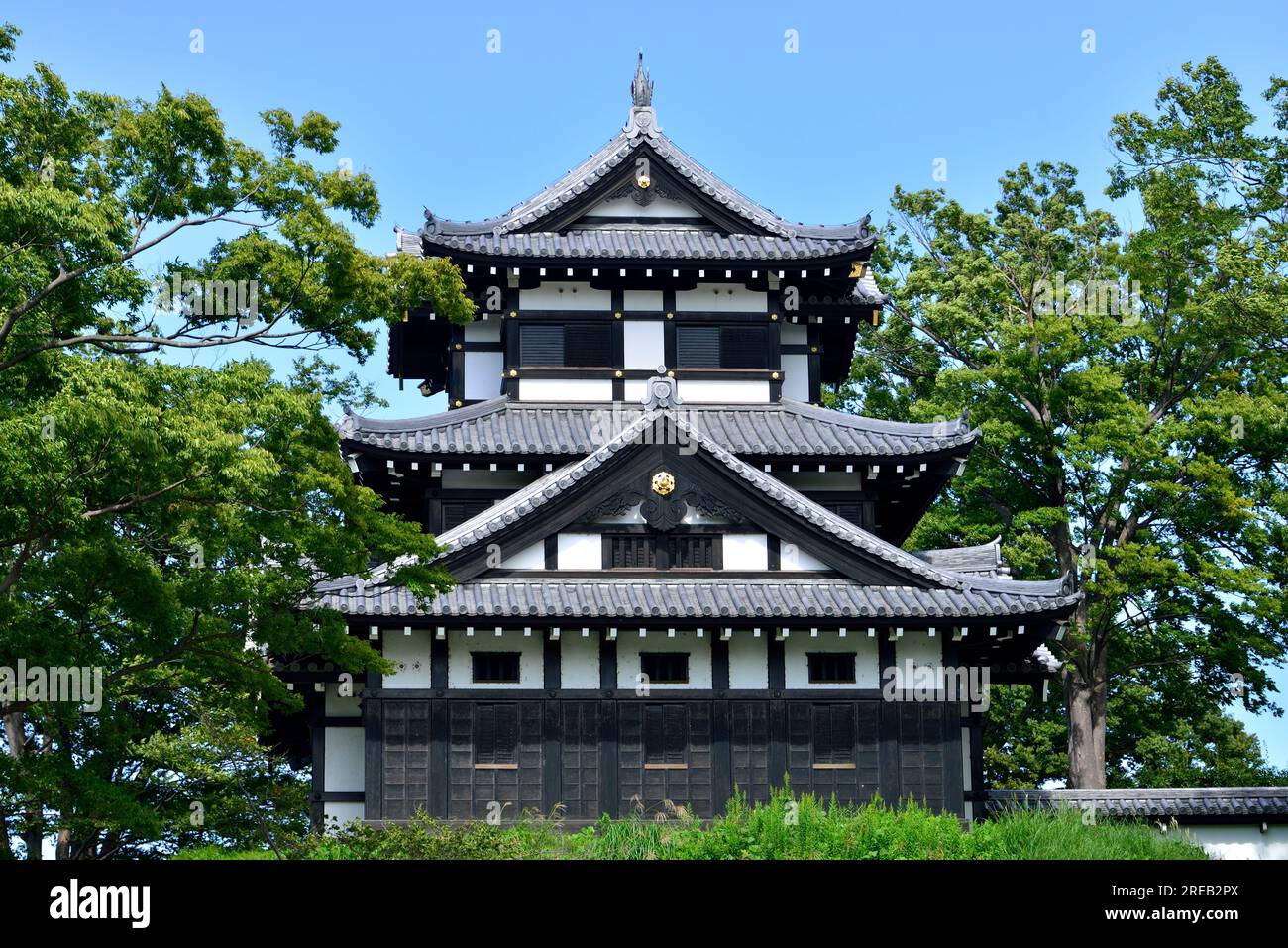 Three-story turret of Takada Castle Stock Photo - Alamy