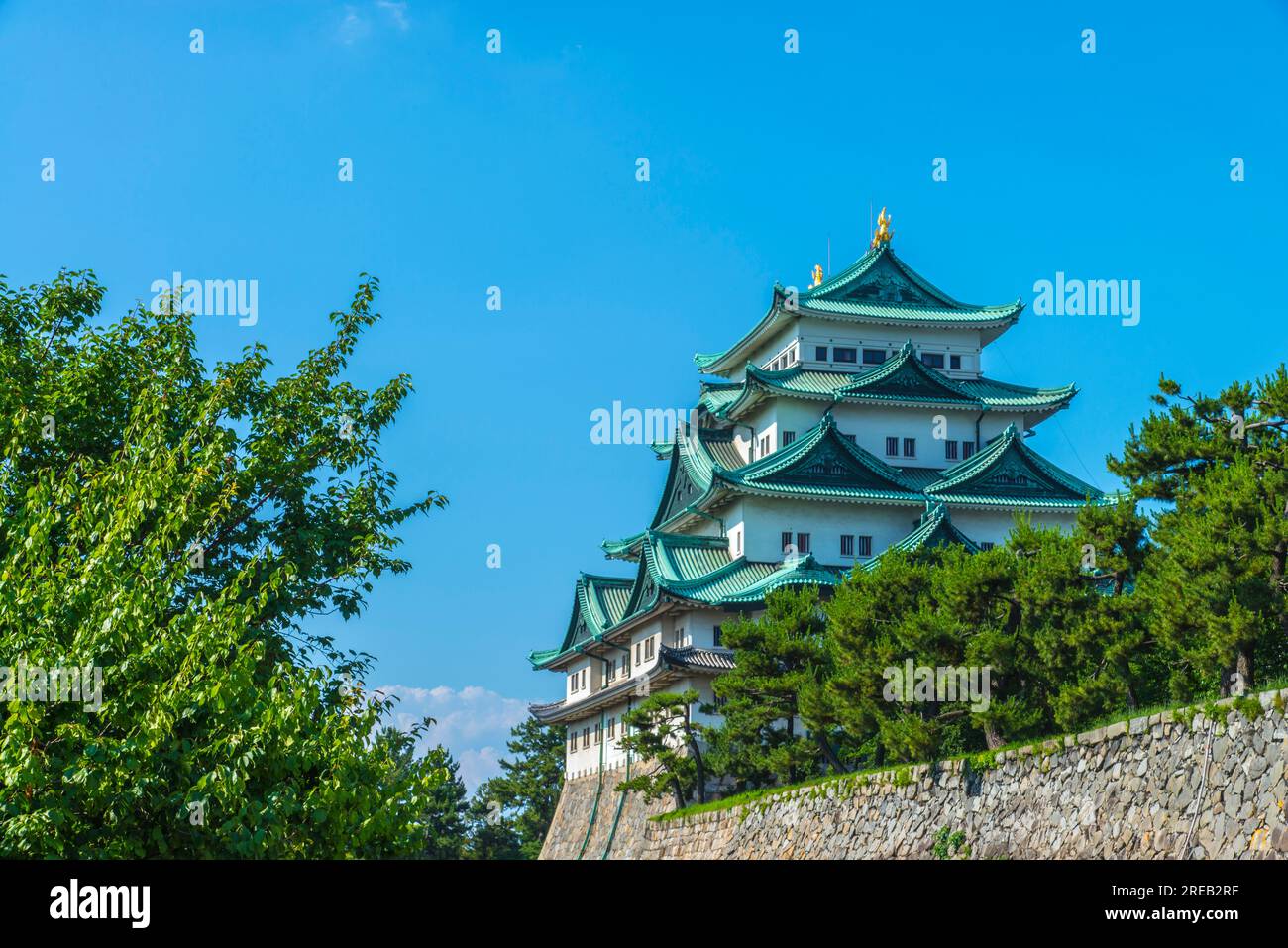 Edo period castle hi-res stock photography and images - Alamy