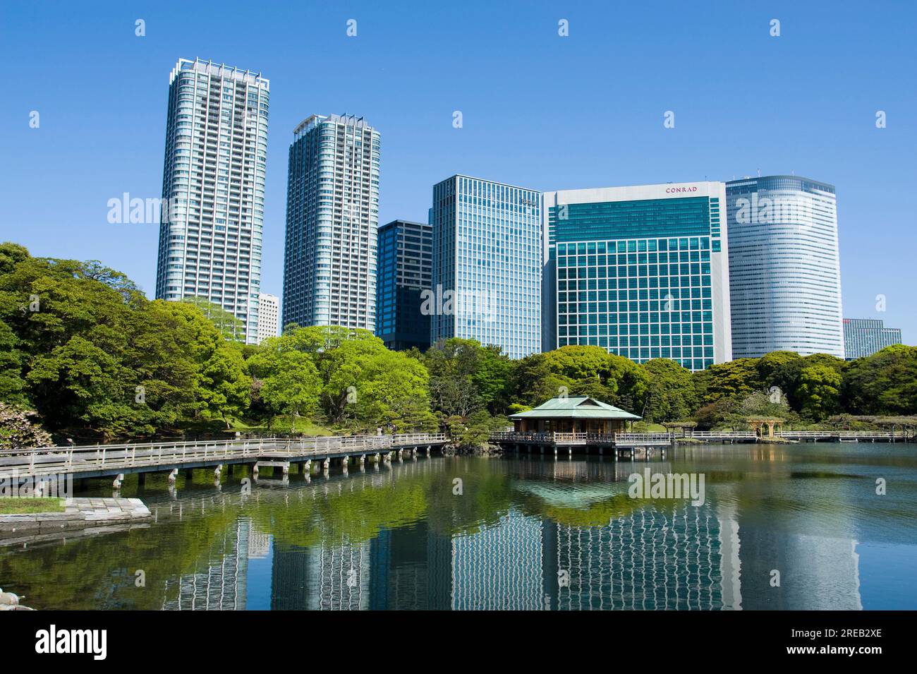 Tokyo japan hamarikyu garden hi-res stock photography and images - Alamy
