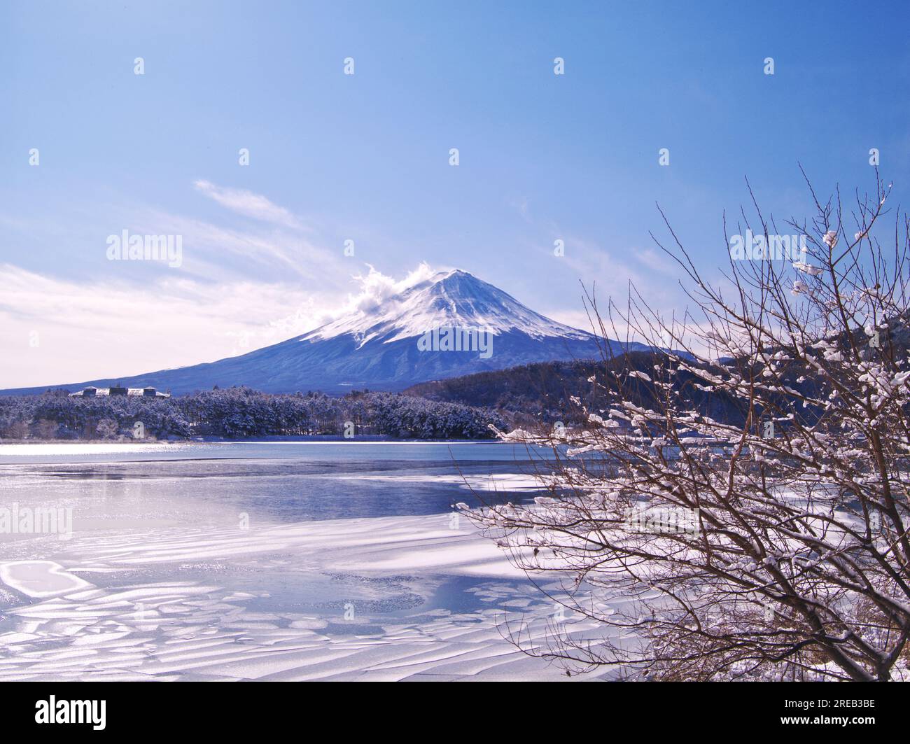 Kawaguchi lake hi-res stock photography and images - Alamy