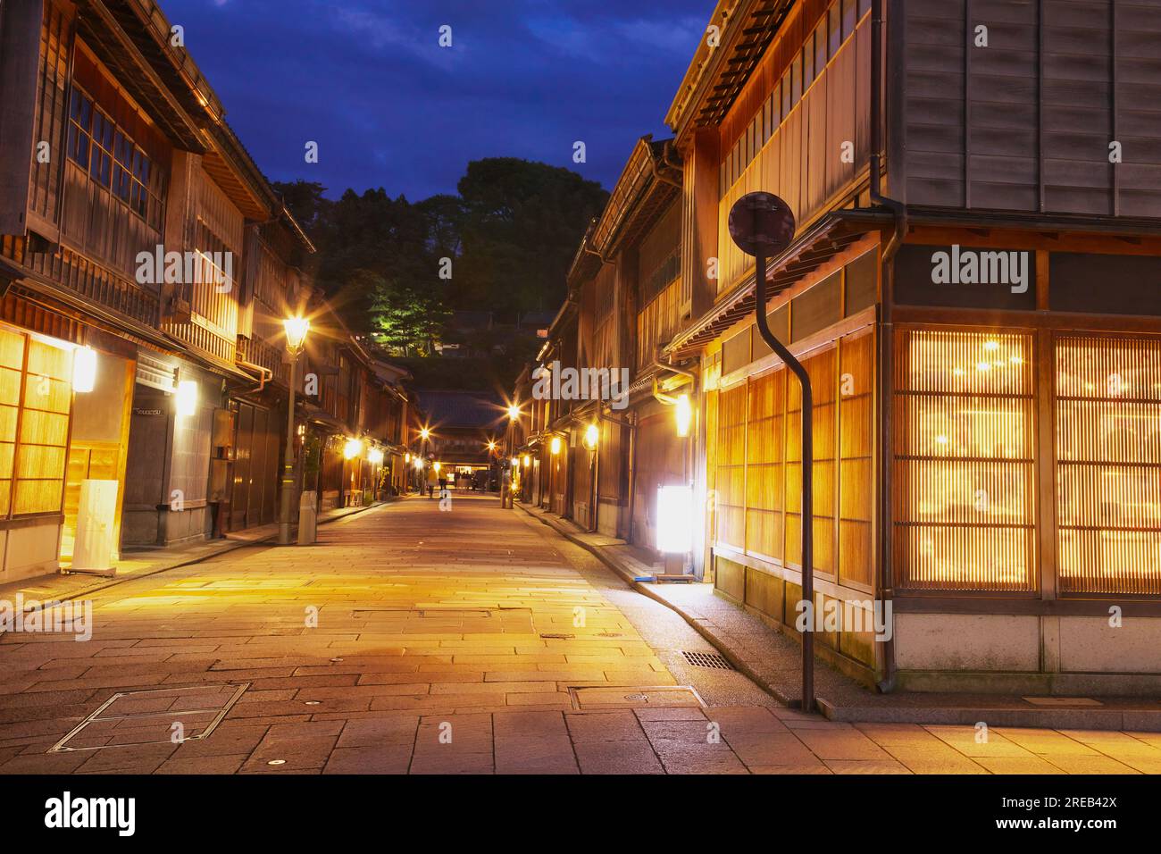 Lattice shadow hi-res stock photography and images - Alamy