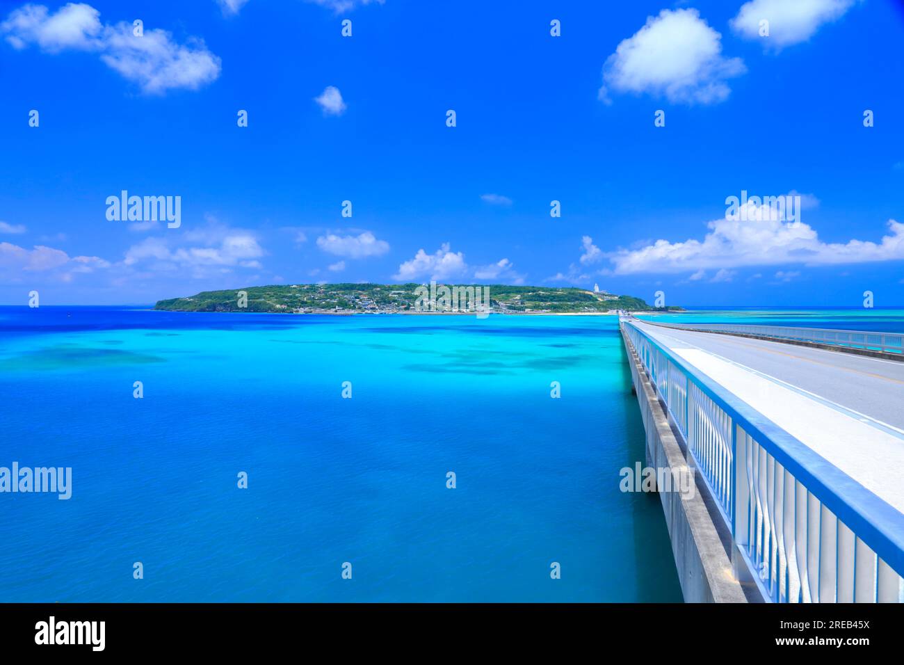Kouri Island and Kouri Ohashi Bridge Stock Photo - Alamy