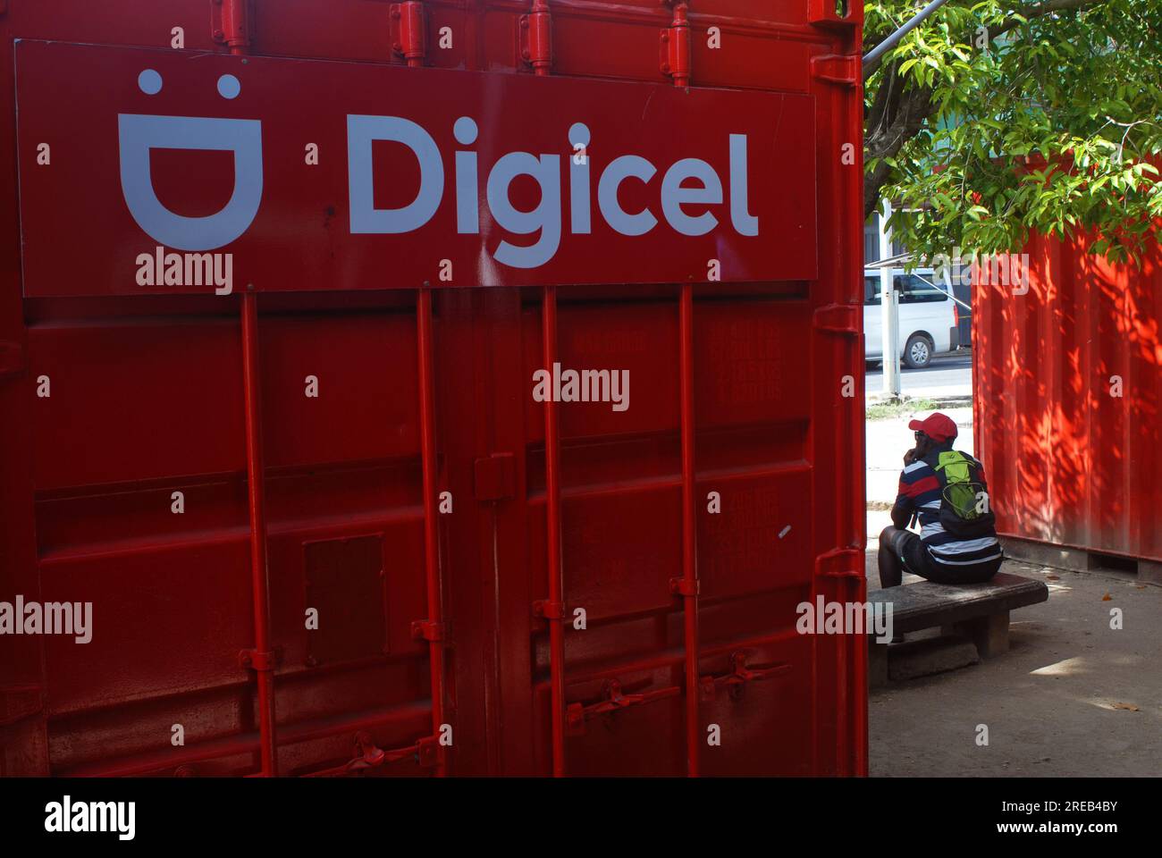 Digicel hi-res stock photography and images - Alamy